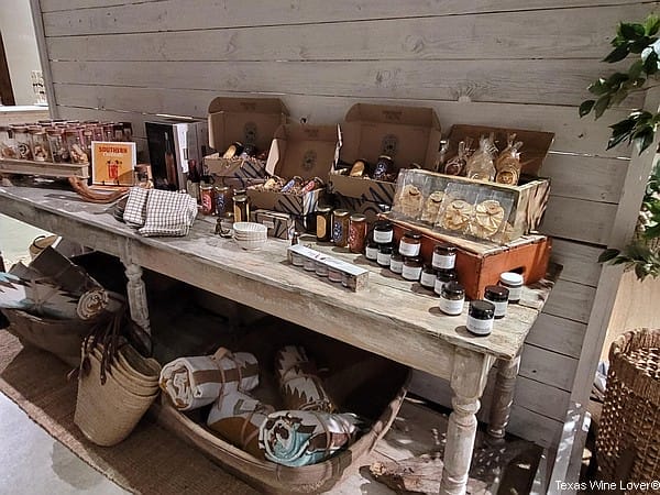 Visiting Arch Ray Resort - Texas Wine Lover®