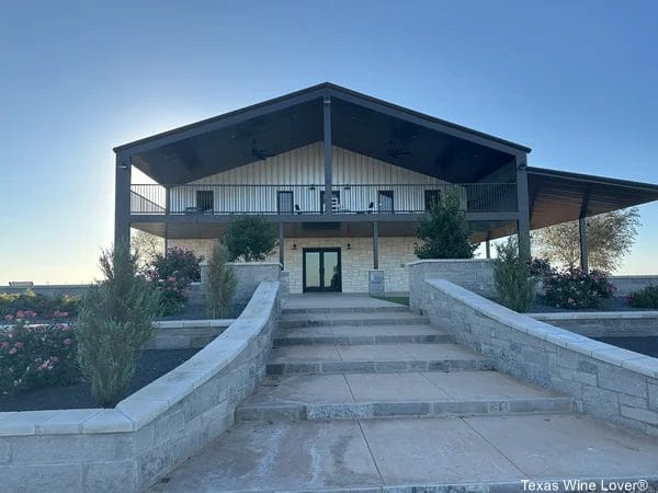 Y Knot Vineyard - Texas Wine Lover®